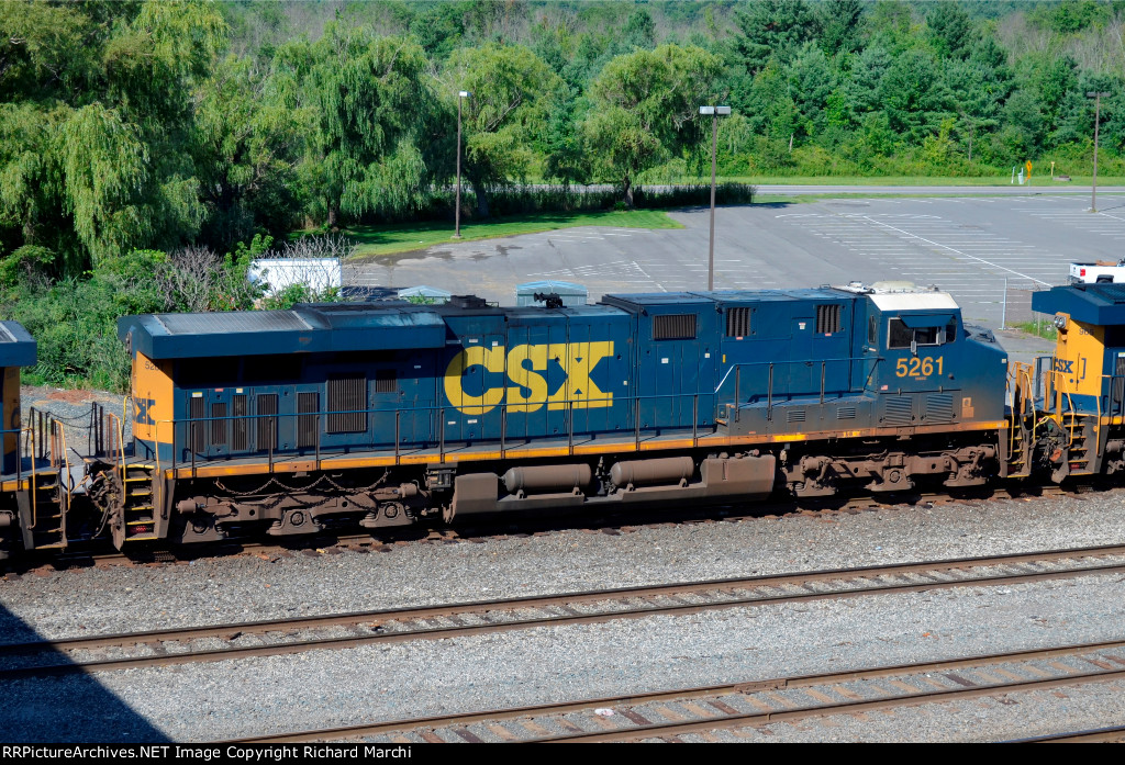 CSX 5261